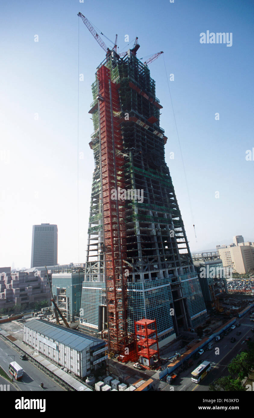 Half way 50 storey point in the erection of the steel frame for the 101 ...