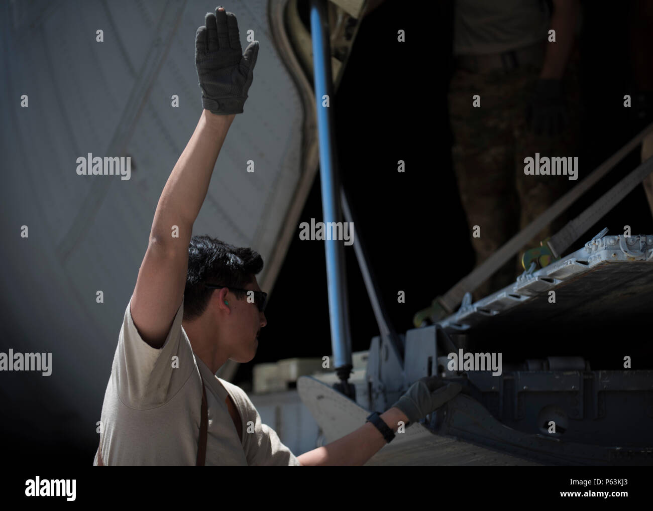 Senior Airman Chris Arnold, 774th Expeditionary Airlift Squadron ...