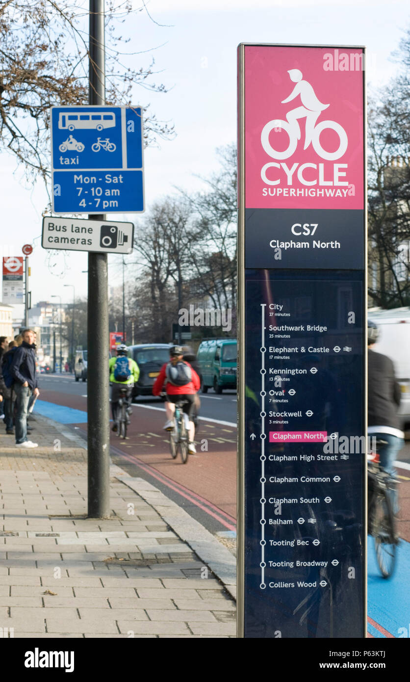 Cycle route london cycle network hi-res stock photography and images ...