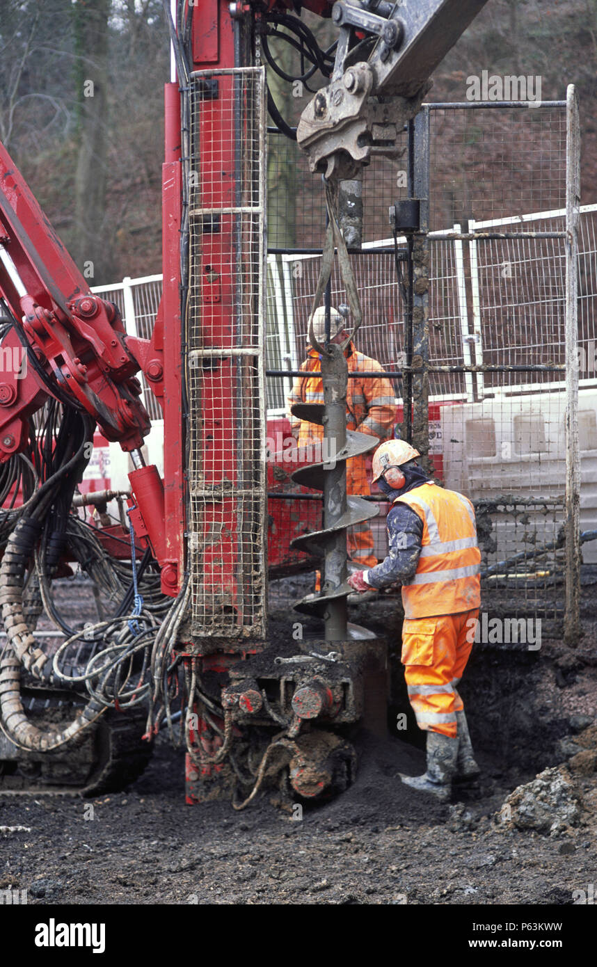 Piling with rig hi-res stock photography and images - Alamy