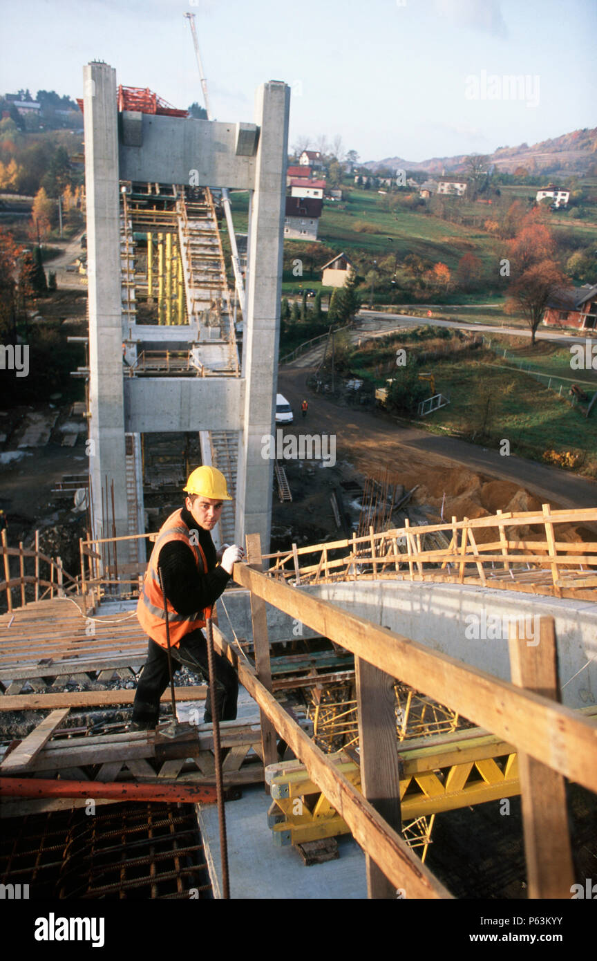Three arch bridge crossing of a valley on southern Polish border Stock ...
