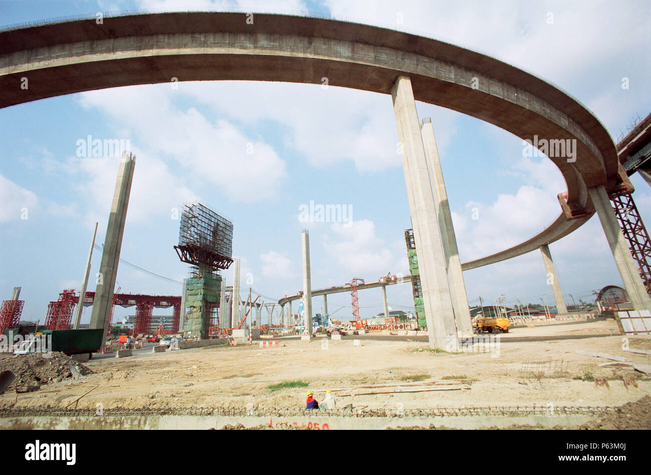 Curving sweep of the main ramp in the central interchange between the ...