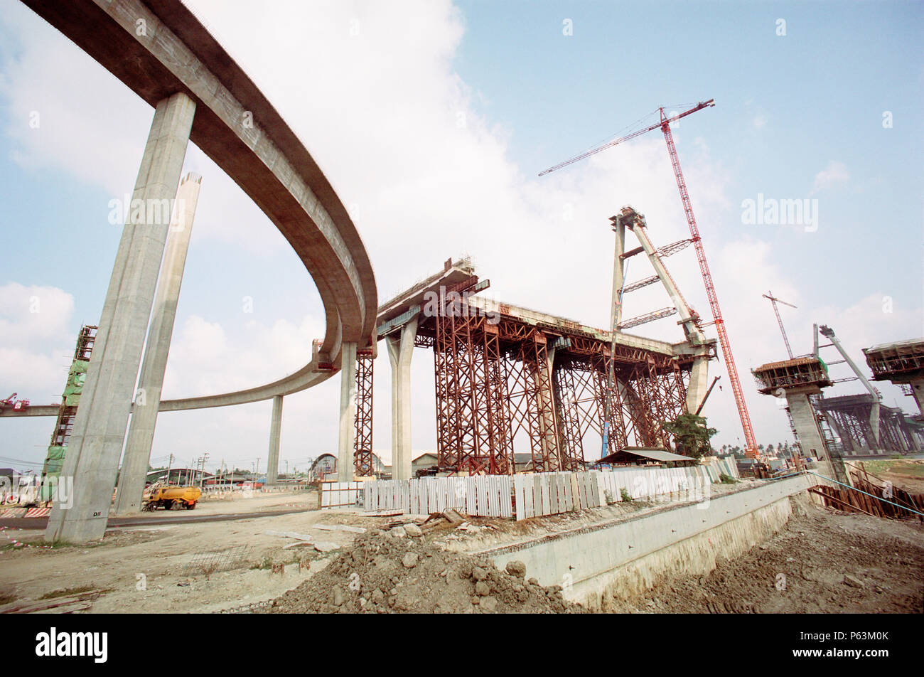 Central interchange curved ramps with north bridge of the Mega Bridge ...