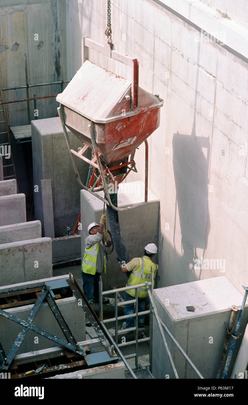 Pump mounting area hi-res stock photography and images - Alamy