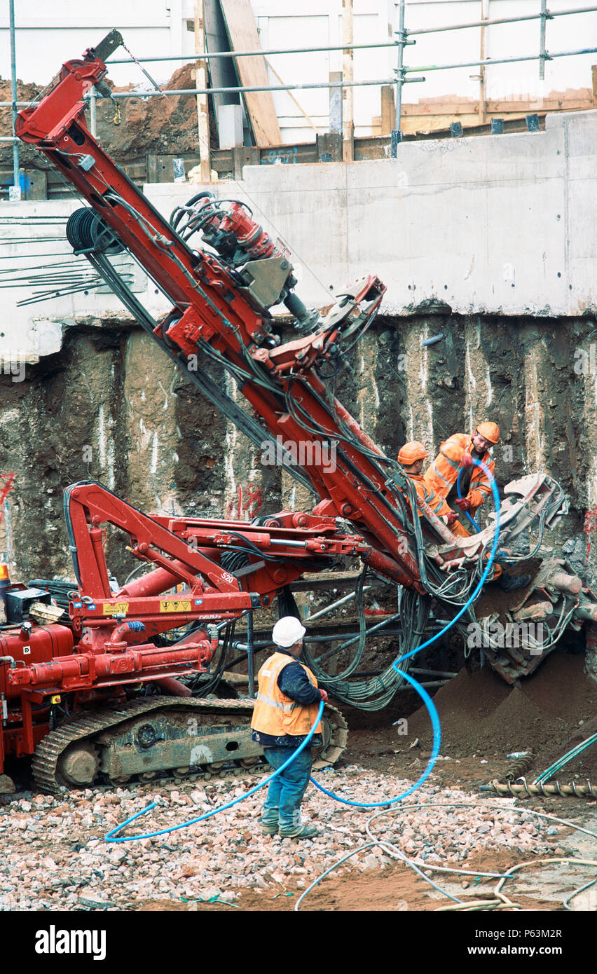 Fixing the grouting tube for foundation anchor, Snow Hill development ...