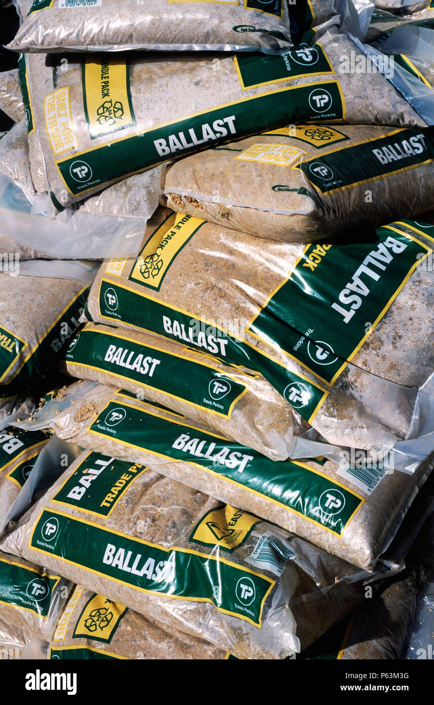 Ballast materials hi-res stock photography and images - Alamy