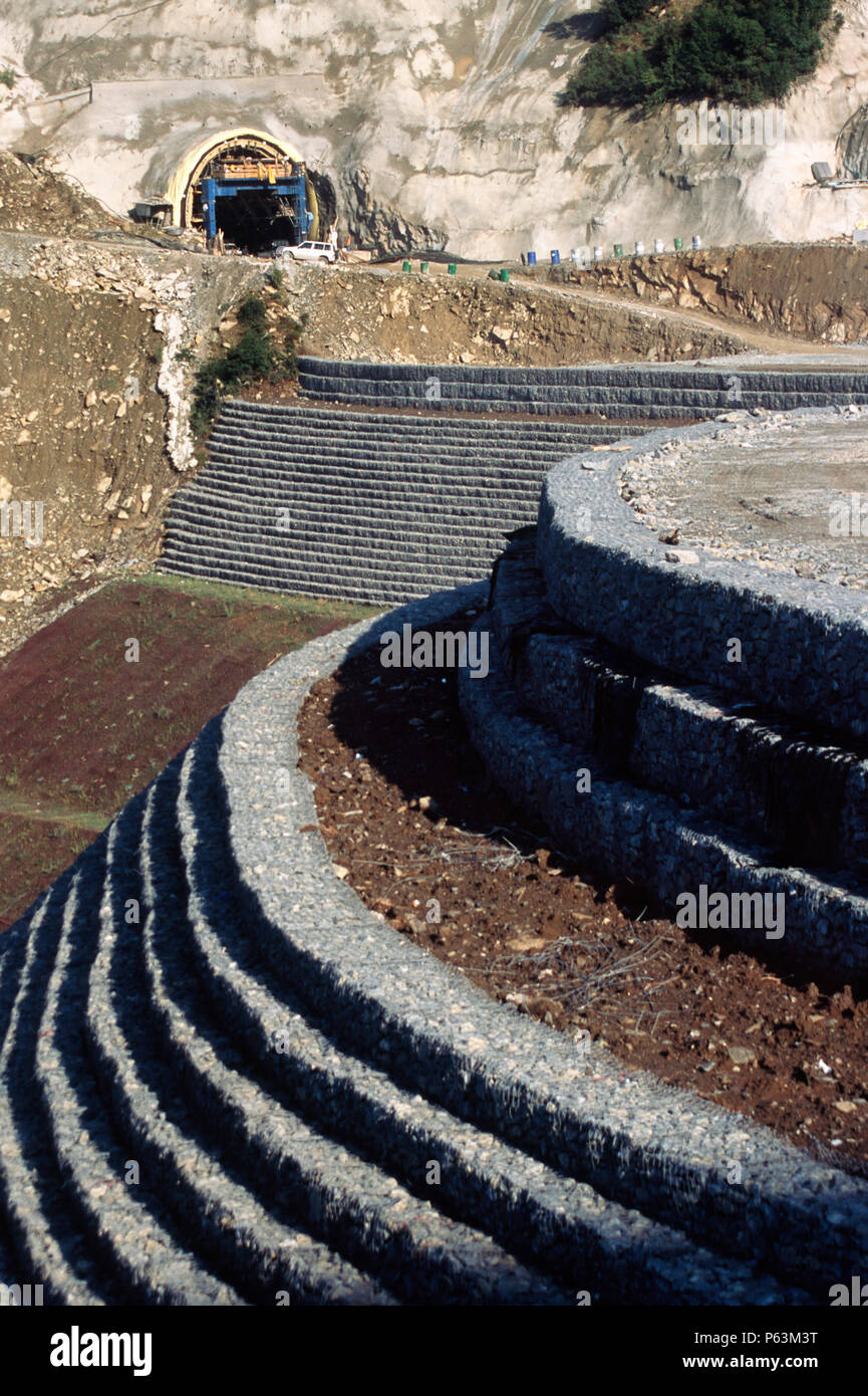 Motorway embankment hi-res stock photography and images - Alamy