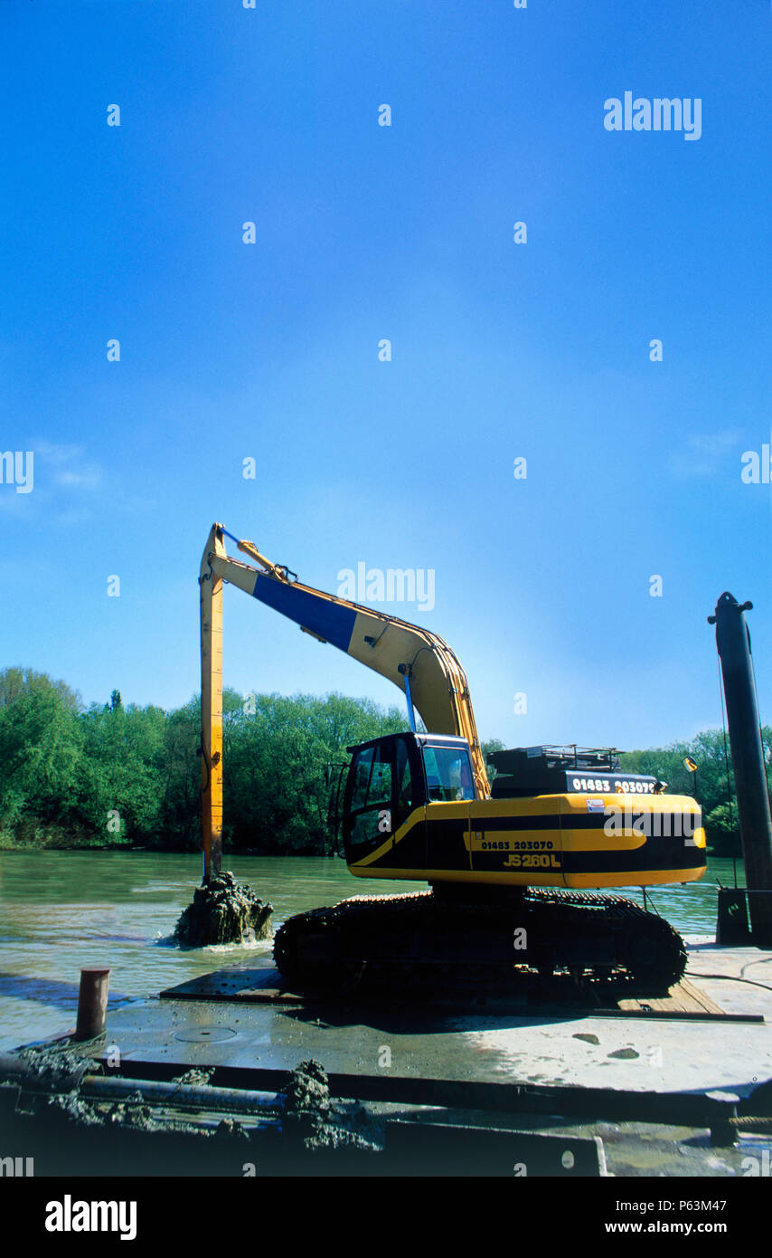 Dredging operations hi-res stock photography and images - Alamy