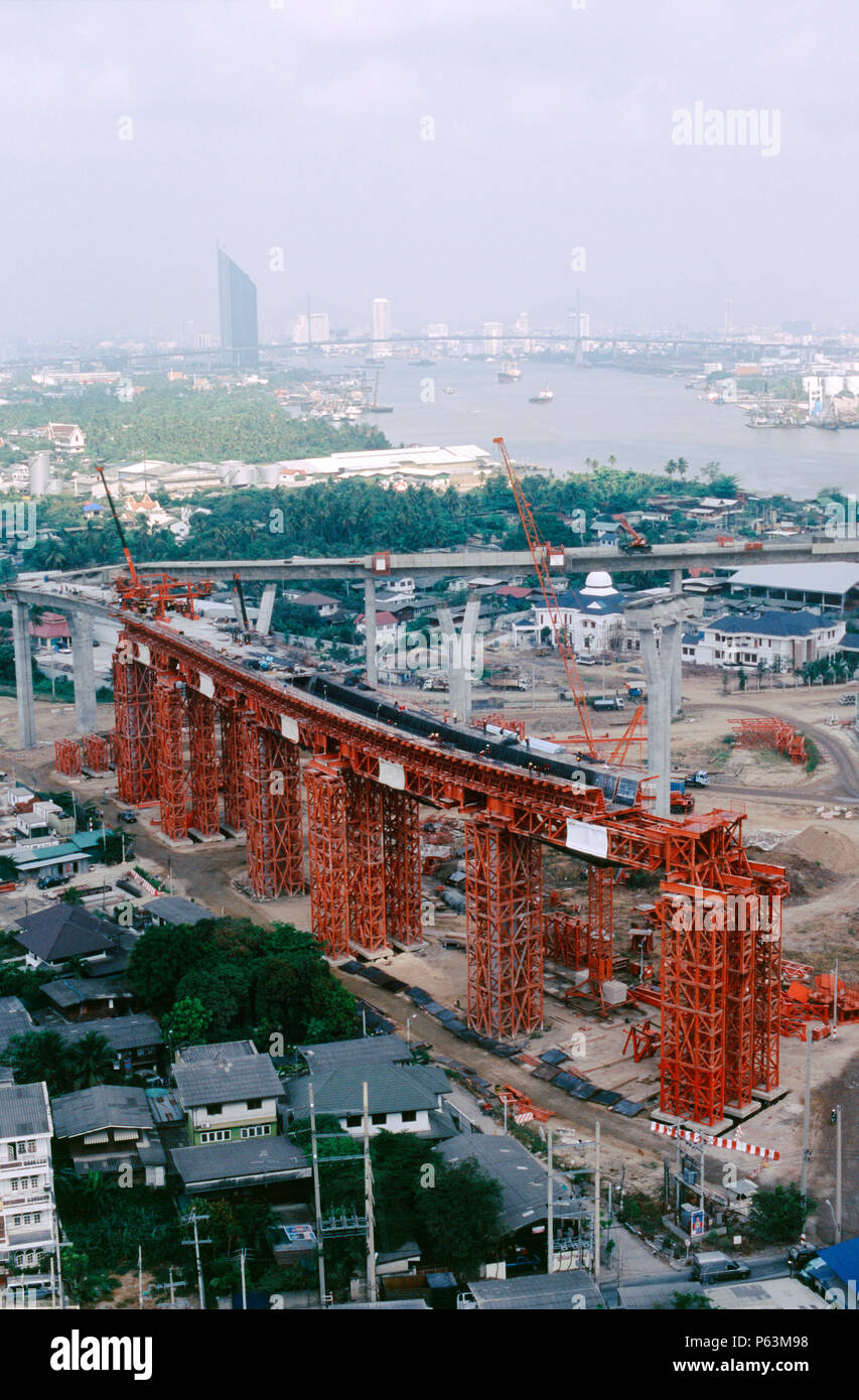 Central interchange curved ramps under construction on gantry, Mega ...