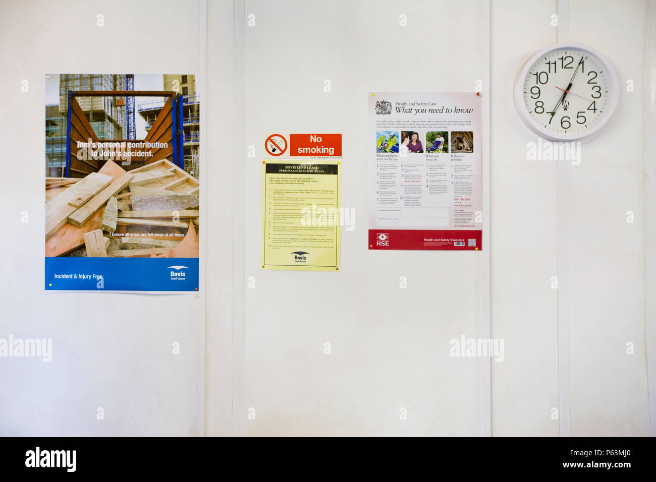 Site safety instructions, UK Stock Photo - Alamy