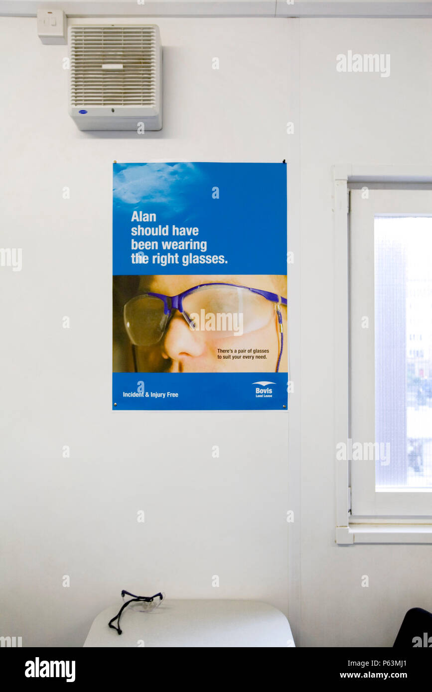 Site safety instructions, UK Stock Photo - Alamy