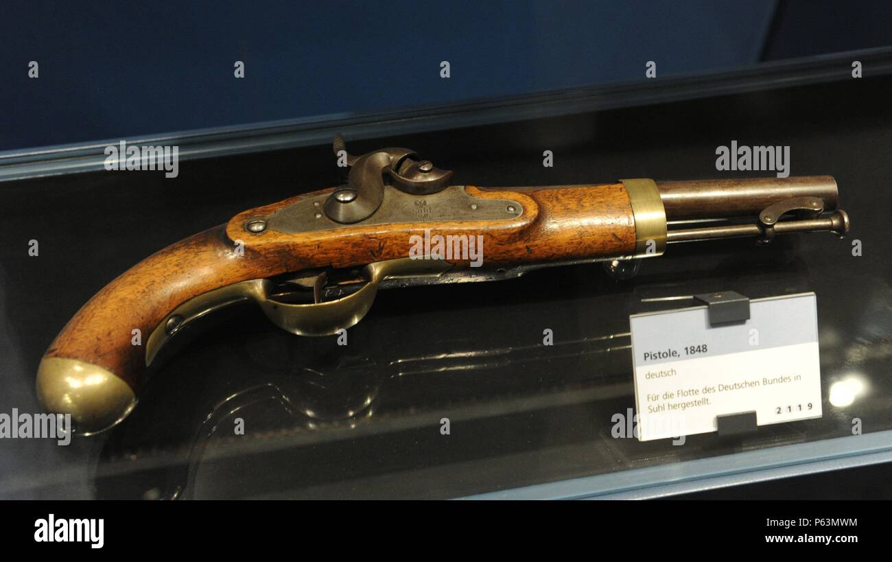 Pistola alemana hi-res stock photography and images - Alamy
