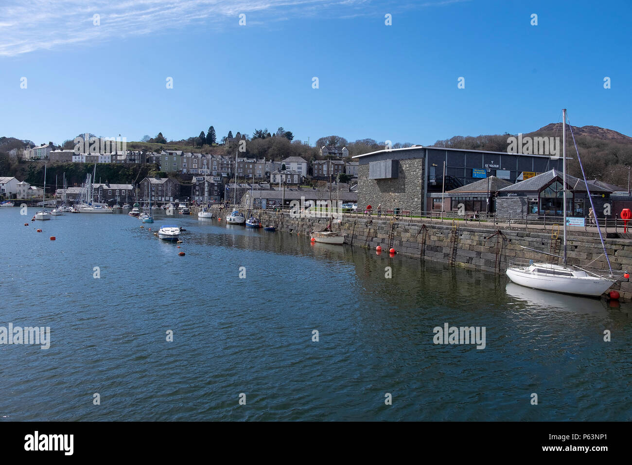 Porthmadog harbour hi-res stock photography and images - Alamy