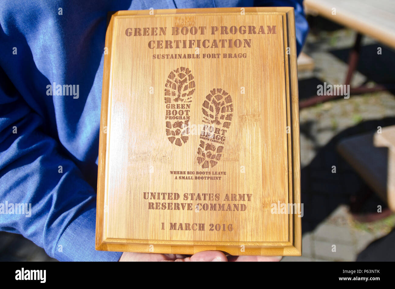 Army recycling program hi-res stock photography and images - Alamy