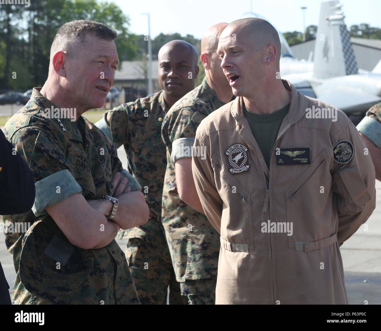 LtGen Jon M. Davis visits Marine Corps Air Station (MCAS) Beaufort on ...