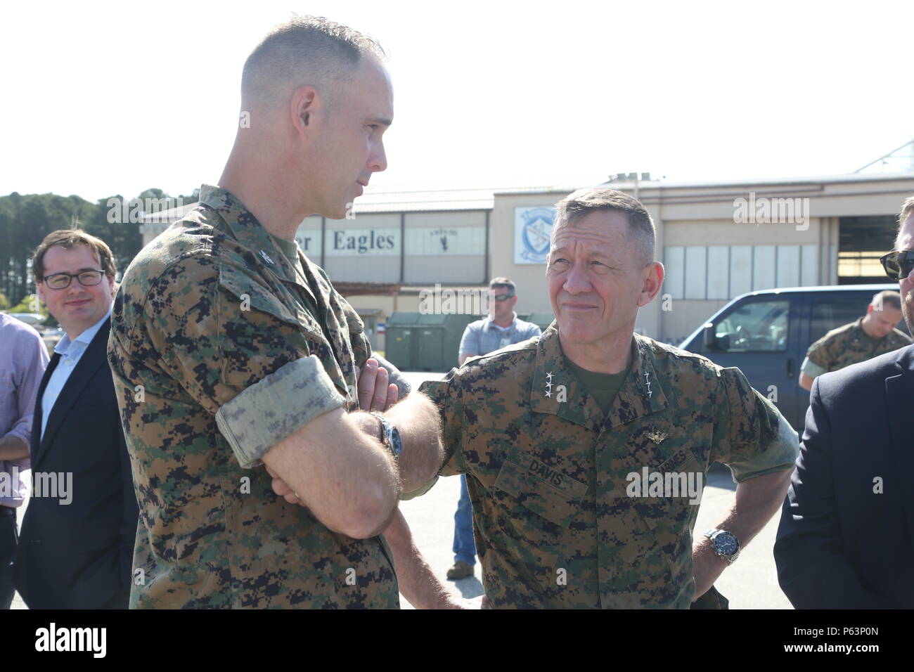 LtGen Jon M. Davis visits Marine Corps Air Station (MCAS) Beaufort on ...