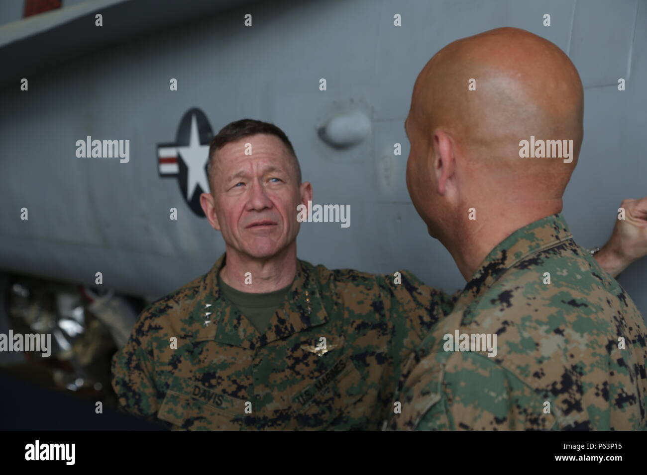 LtGen Jon M. Davis visits Marine Corps Air Station (MCAS) Beaufort on ...