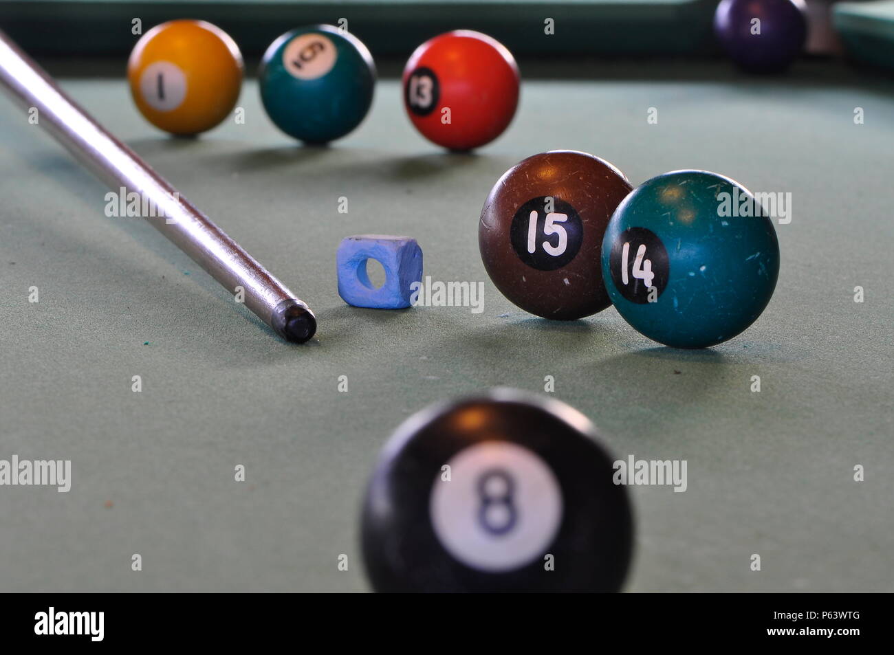 Billiard table hi-res stock photography and images - Alamy