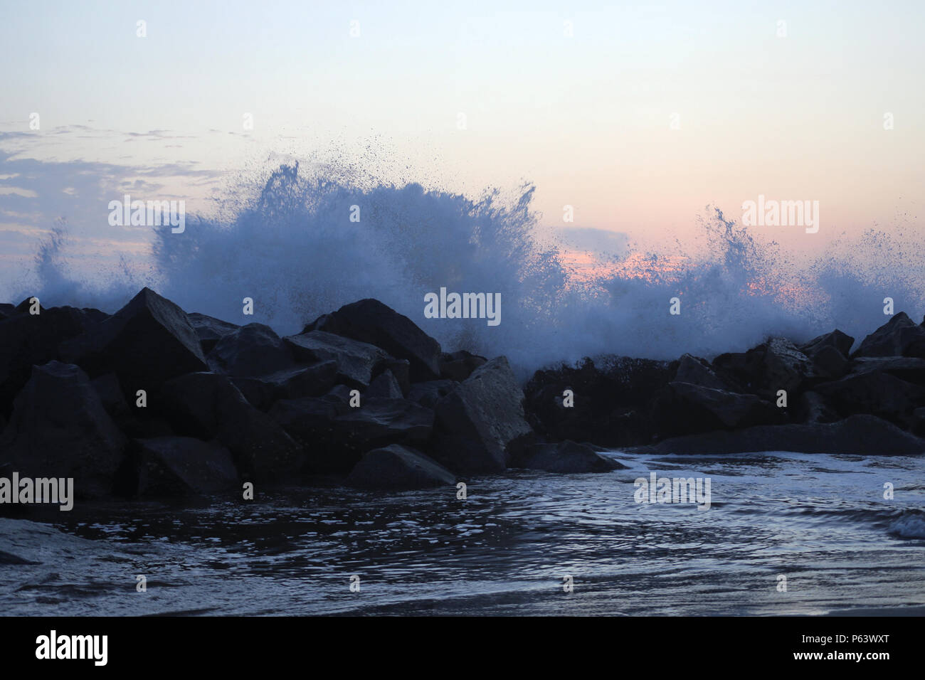 Playa del rey surf hi-res stock photography and images - Alamy