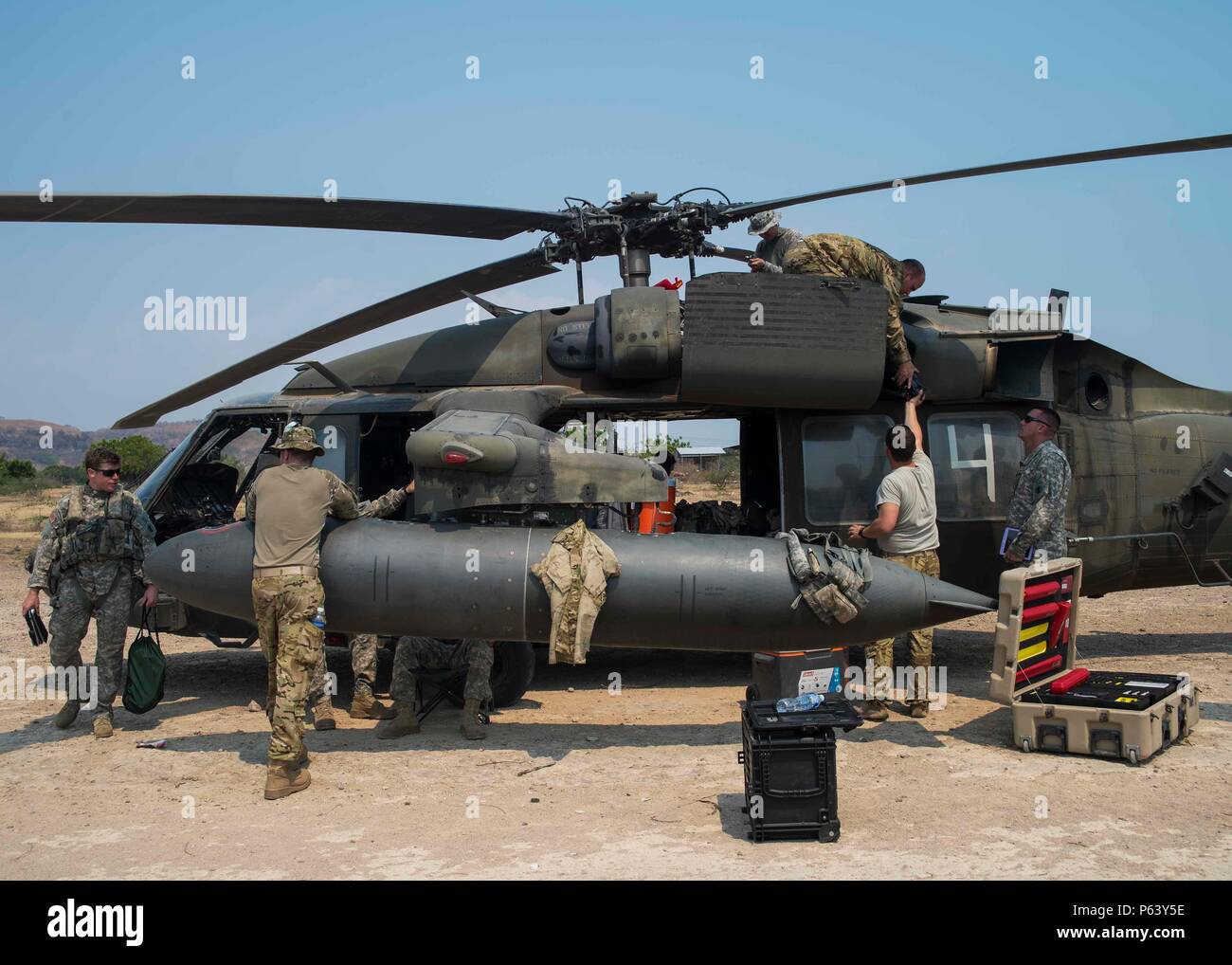 Aircrew from the 1st Battalion, 228th Aviation Regiment conduct ...