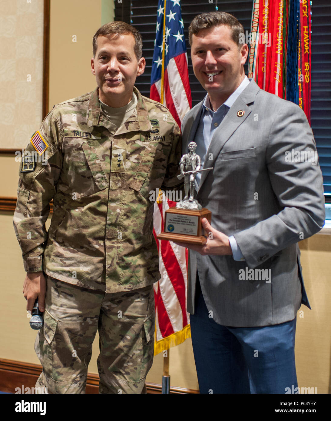 John parker statue hi-res stock photography and images - Alamy