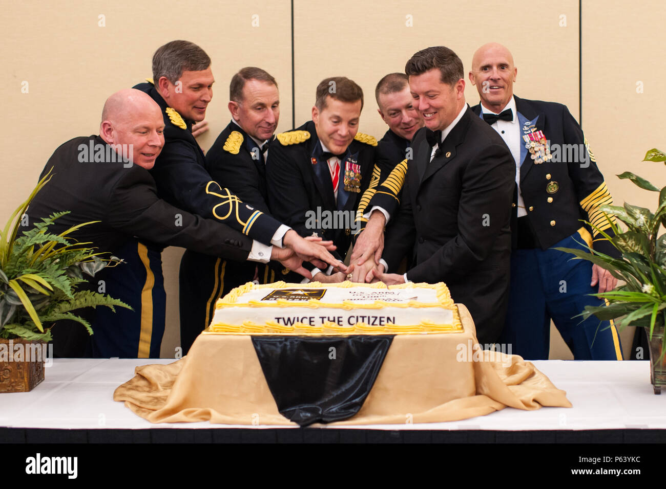 Major general jeffrey j hi-res stock photography and images - Alamy