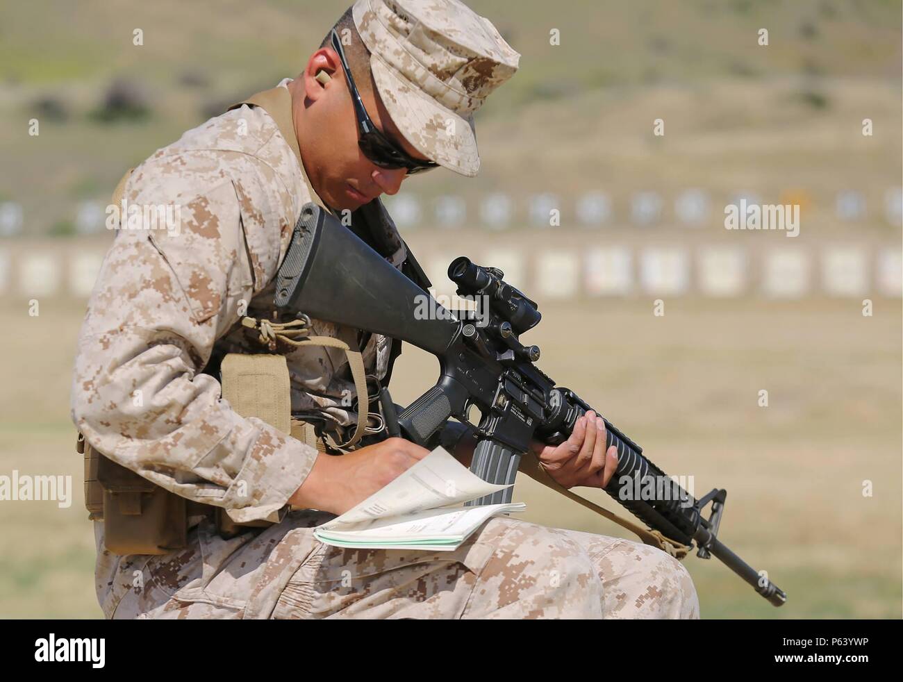 Rifle marksmansip qualification hi-res stock photography and images - Alamy