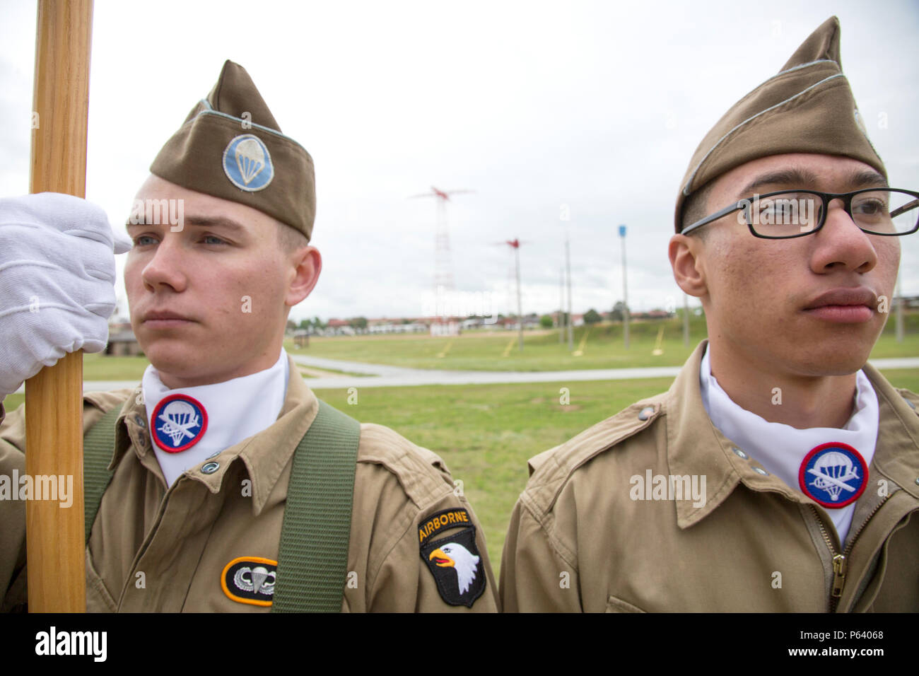 Members of the U.S. Army Color guard participate in the wreath-laying ...