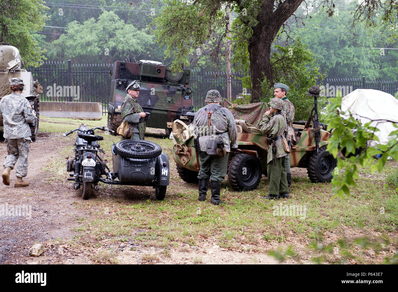 Volunteers from the Texas Military Forces Museum's Living History ...
