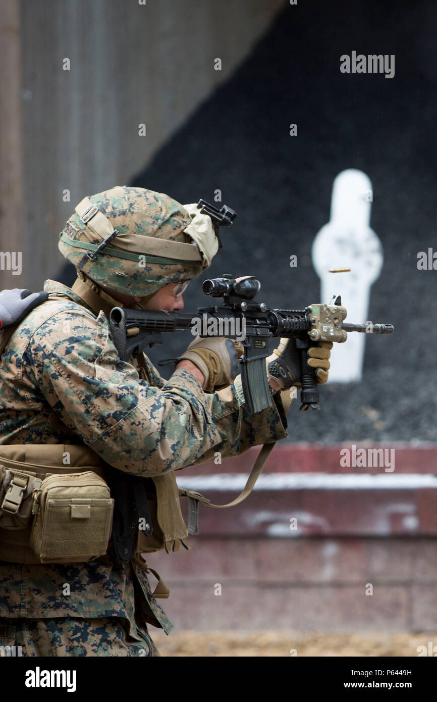 Stress positions hi-res stock photography and images - Alamy