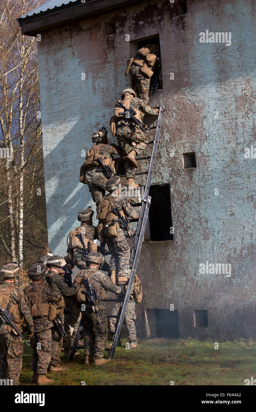 U.S. Marines with Special Purpose Marine Air-Ground Task Force-Crisis ...