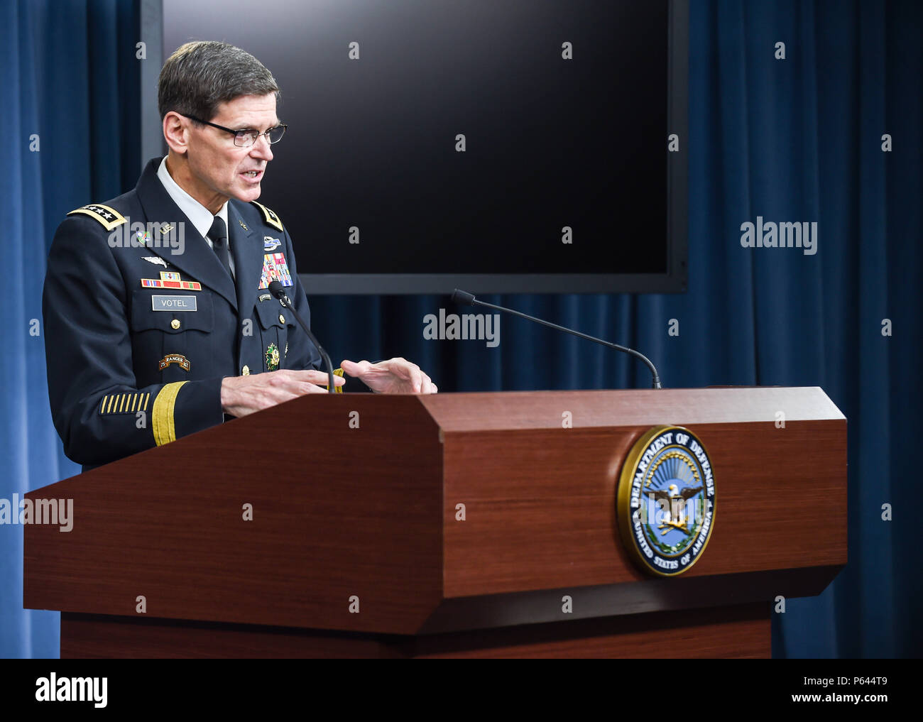 General Joseph L. Votel, commander, U.S. Central Command, briefs the ...