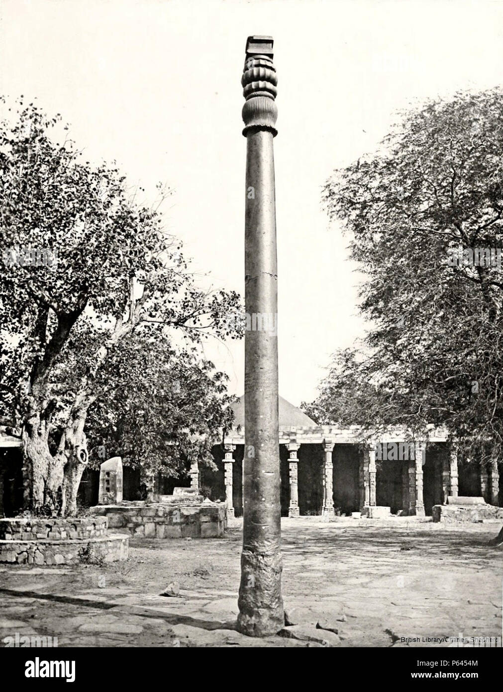 Quwwat ul islam mosque in qutb complex hi-res stock photography and ...