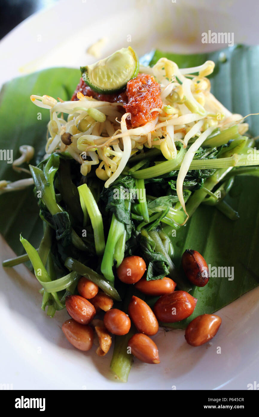 Plecing kangkung hi-res stock photography and images - Alamy