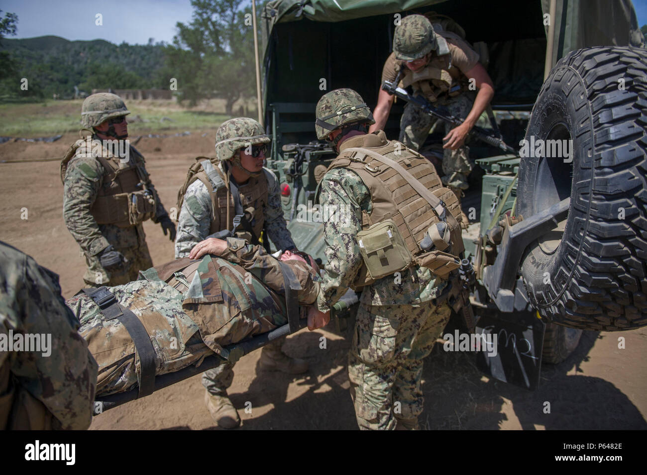 160419-N-HD670-260 FORT HUNTER LIGGETT, Calif. (April 19, 2016 ...