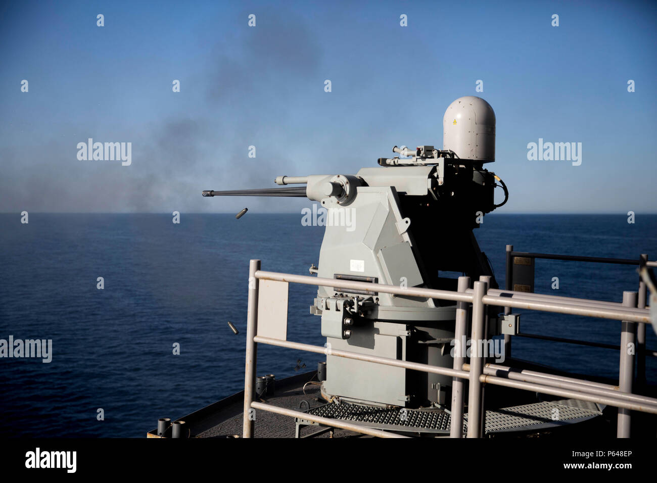 25 mm gun hi-res stock photography and images - Alamy