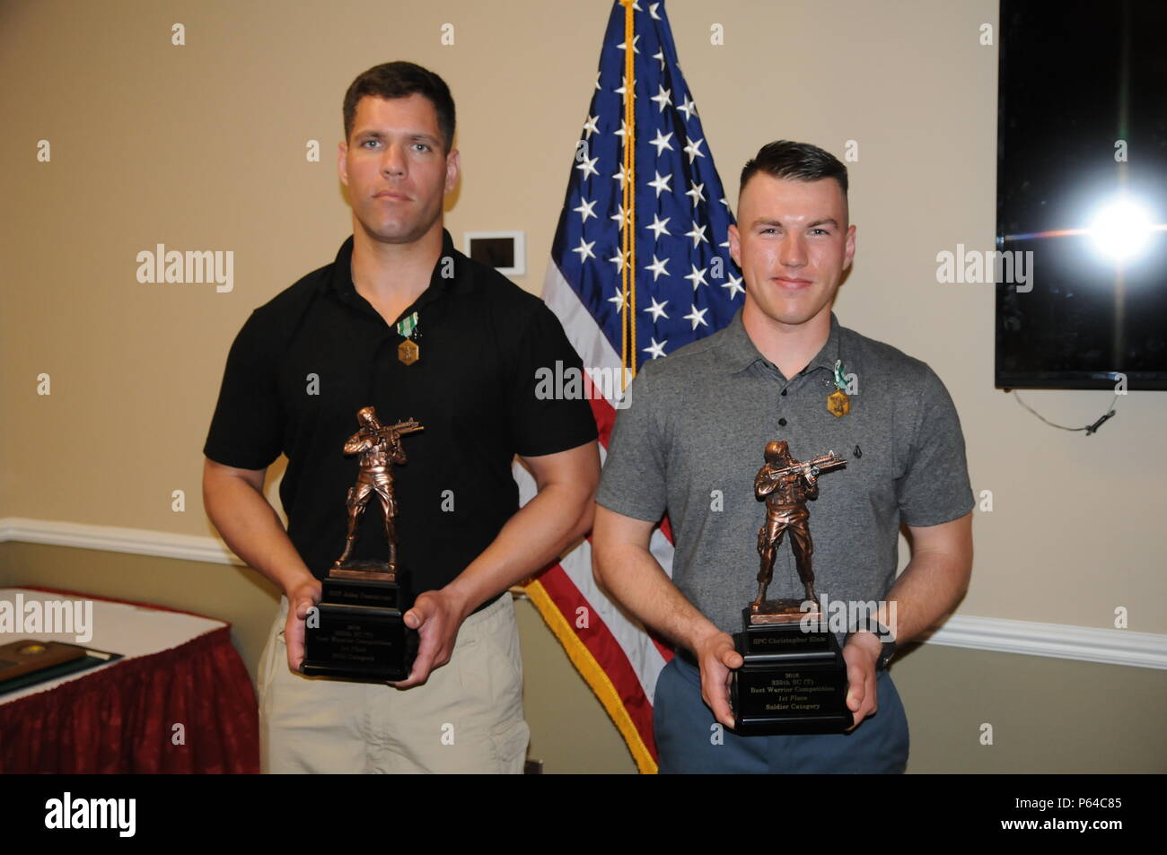 98th expeditionary signal battalion hi-res stock photography and images ...