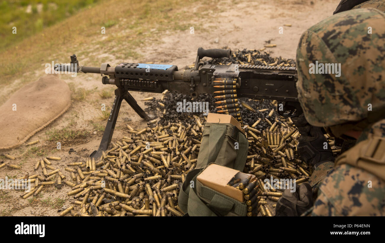 M240 bravo light machine gun hi-res stock photography and images - Alamy