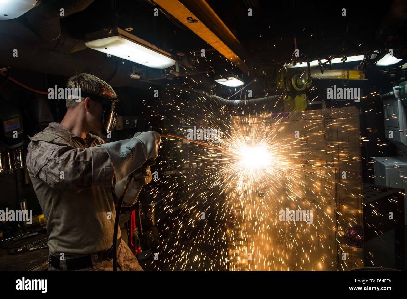 160409-N-GR718-136 GULF OF ADEN (April 9, 2016) Sgt. Thomas Lloyd ...