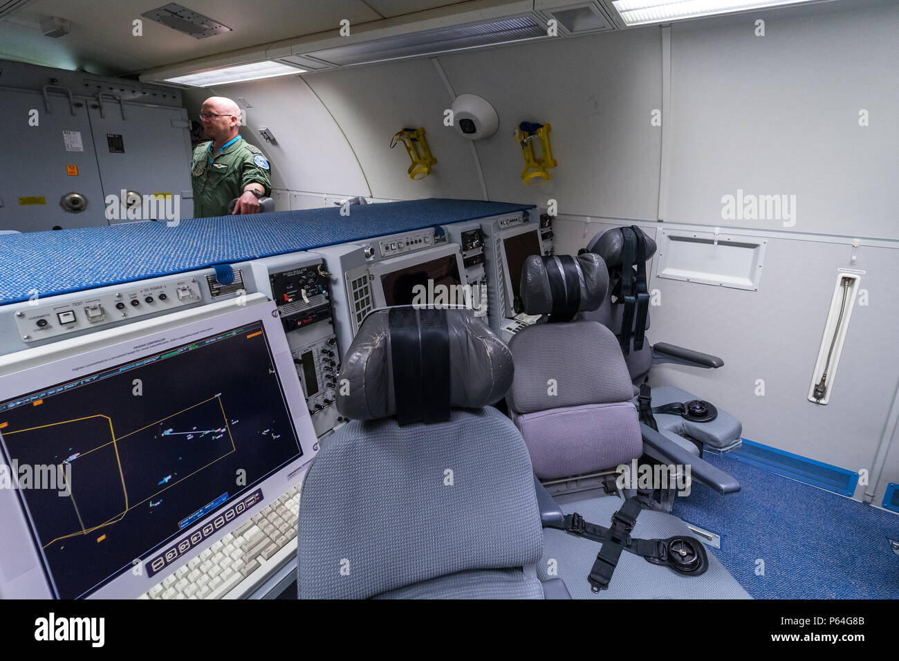 Radar control console hi-res stock photography and images - Alamy