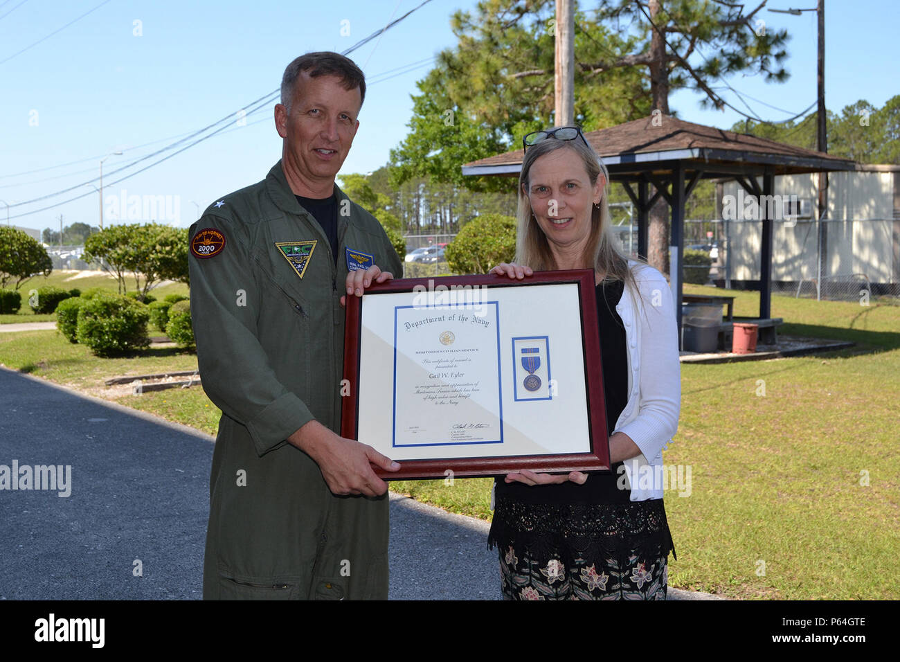 Meritorious civilian service medal hi-res stock photography and images ...