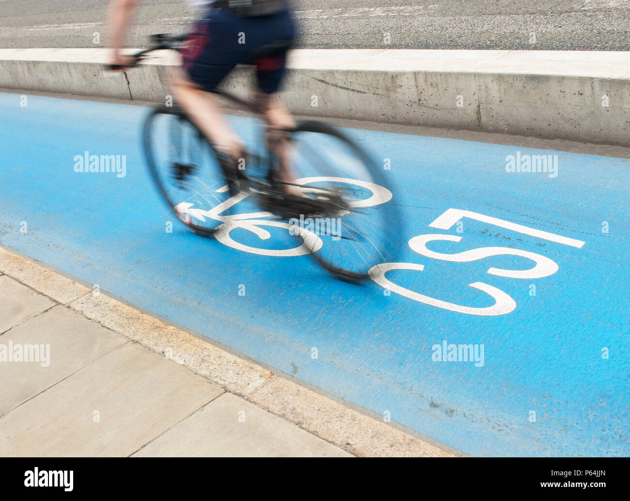 London england cycle route path blue hi-res stock photography and ...