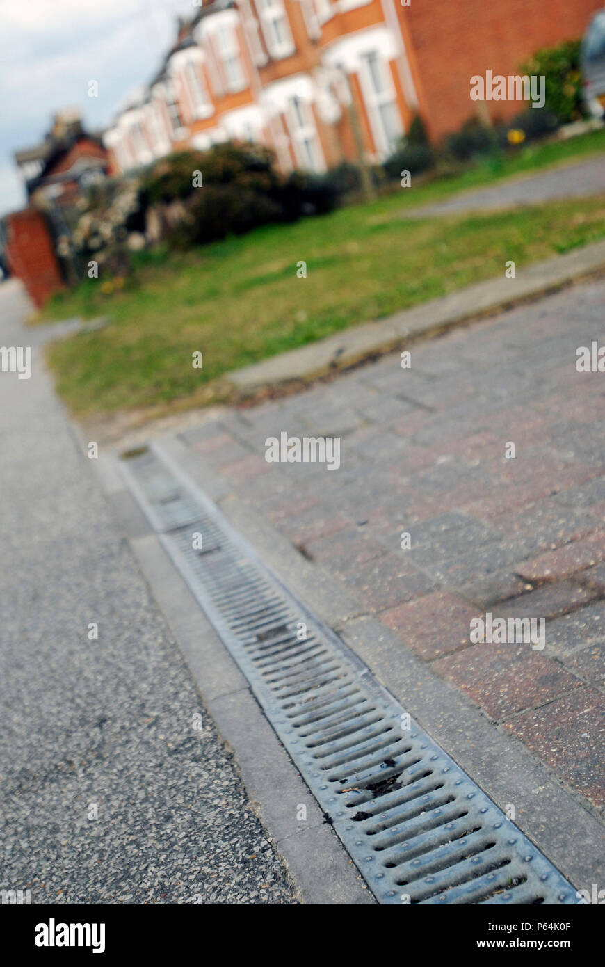 Water overflow hi-res stock photography and images - Alamy