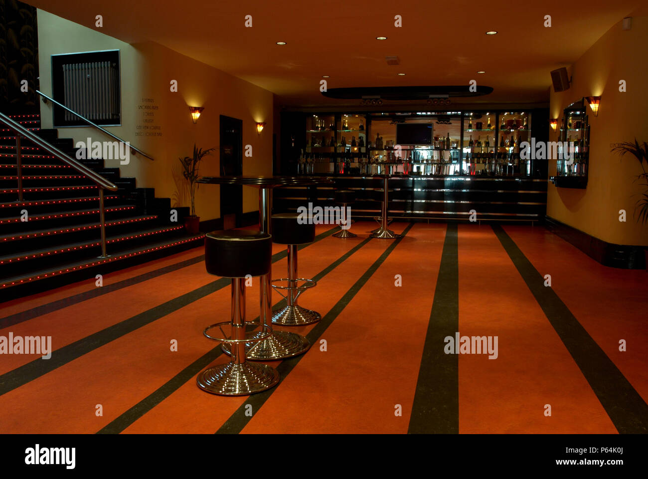 Art deco cinema interior hi-res stock photography and images - Alamy