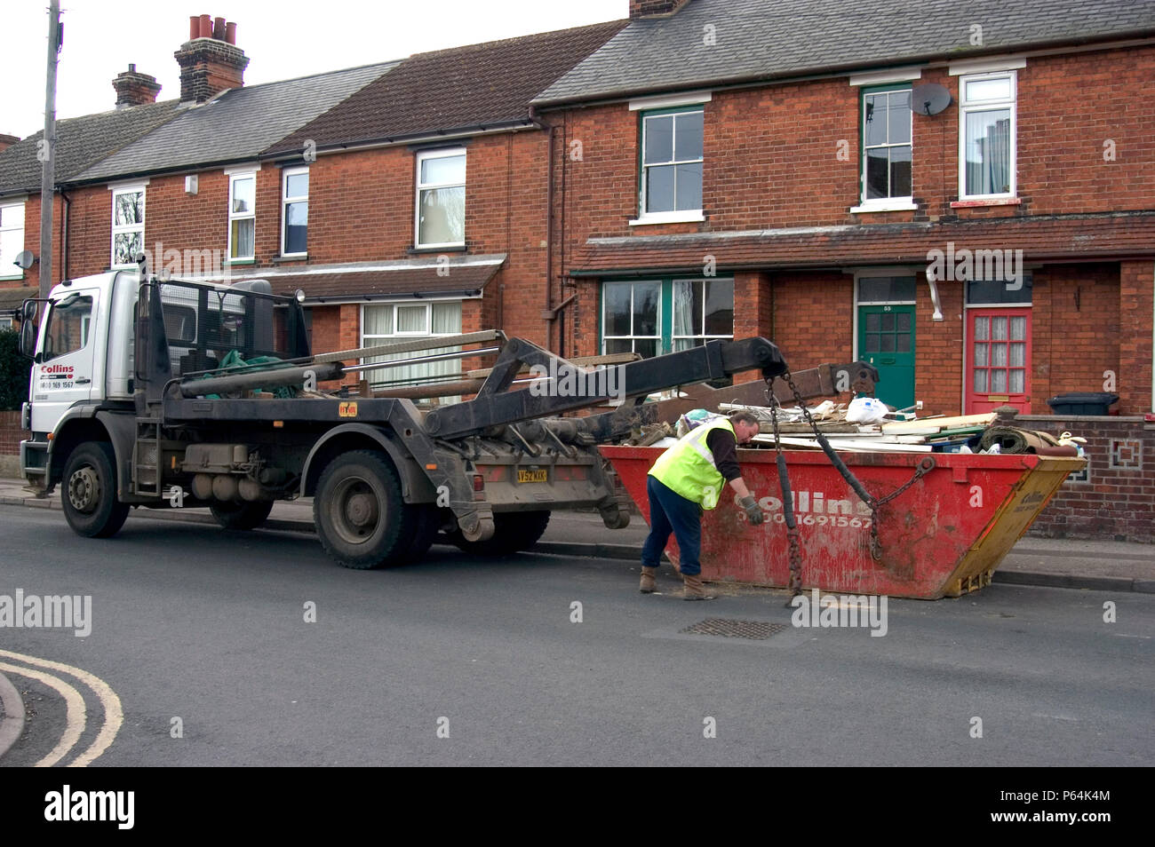 Lifting skip hi-res stock photography and images - Alamy