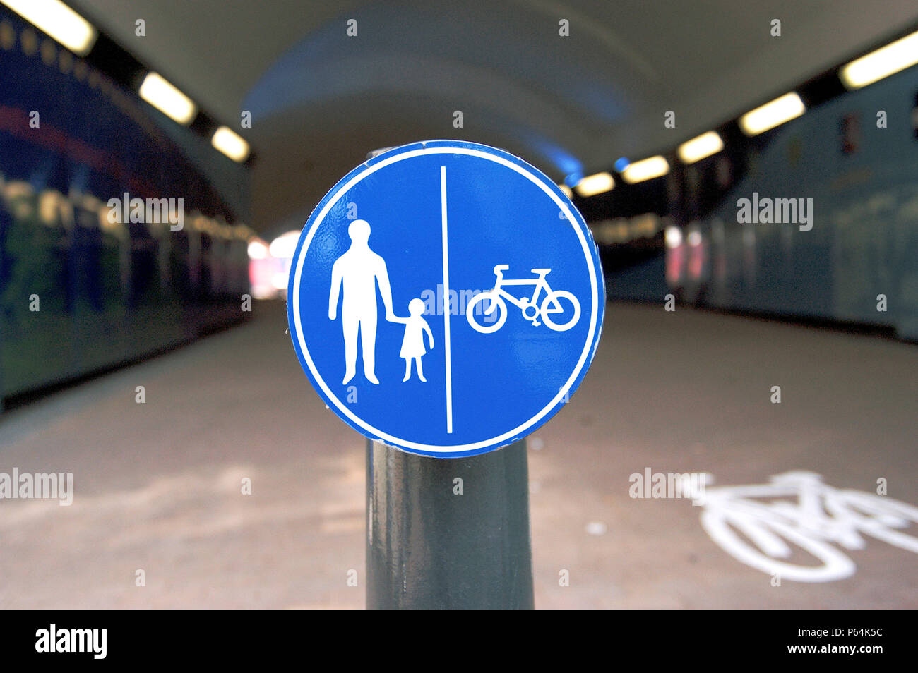 Sign displaying pedestrian and cycle access Stock Photo - Alamy