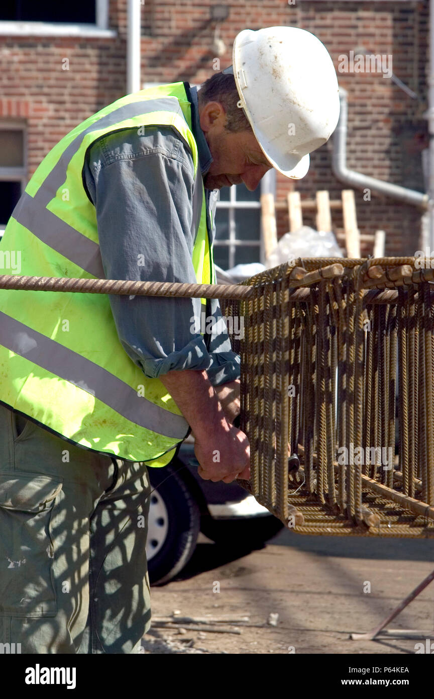 Fixing steel reinforcement Stock Photo - Alamy