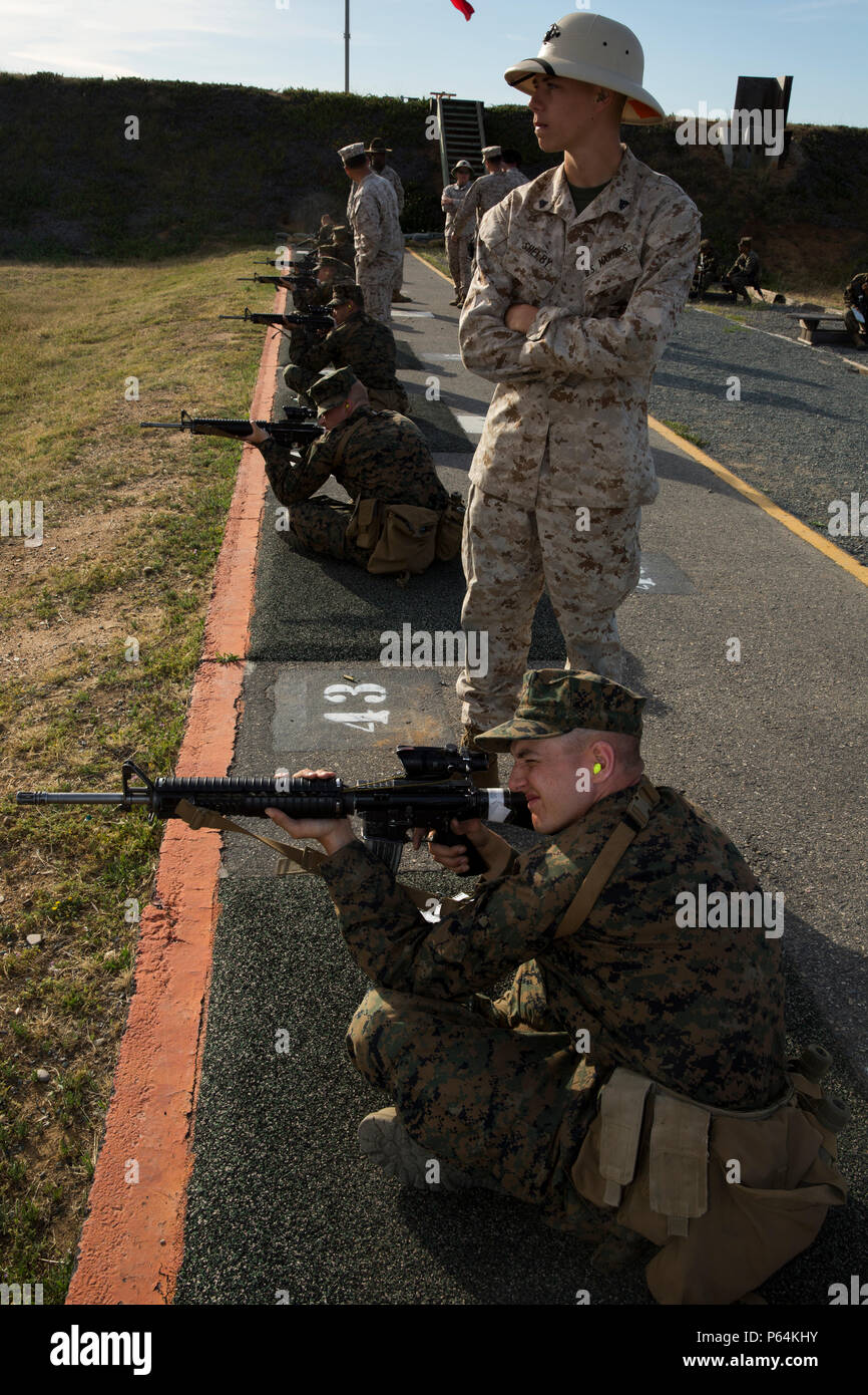 Range safety coach hi-res stock photography and images - Alamy