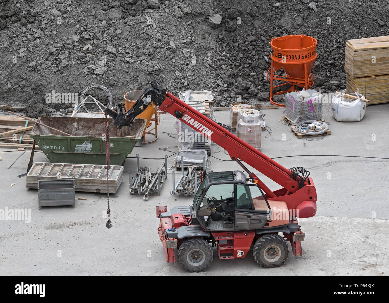 telescopic loader on a construction site Stock Photo - Alamy