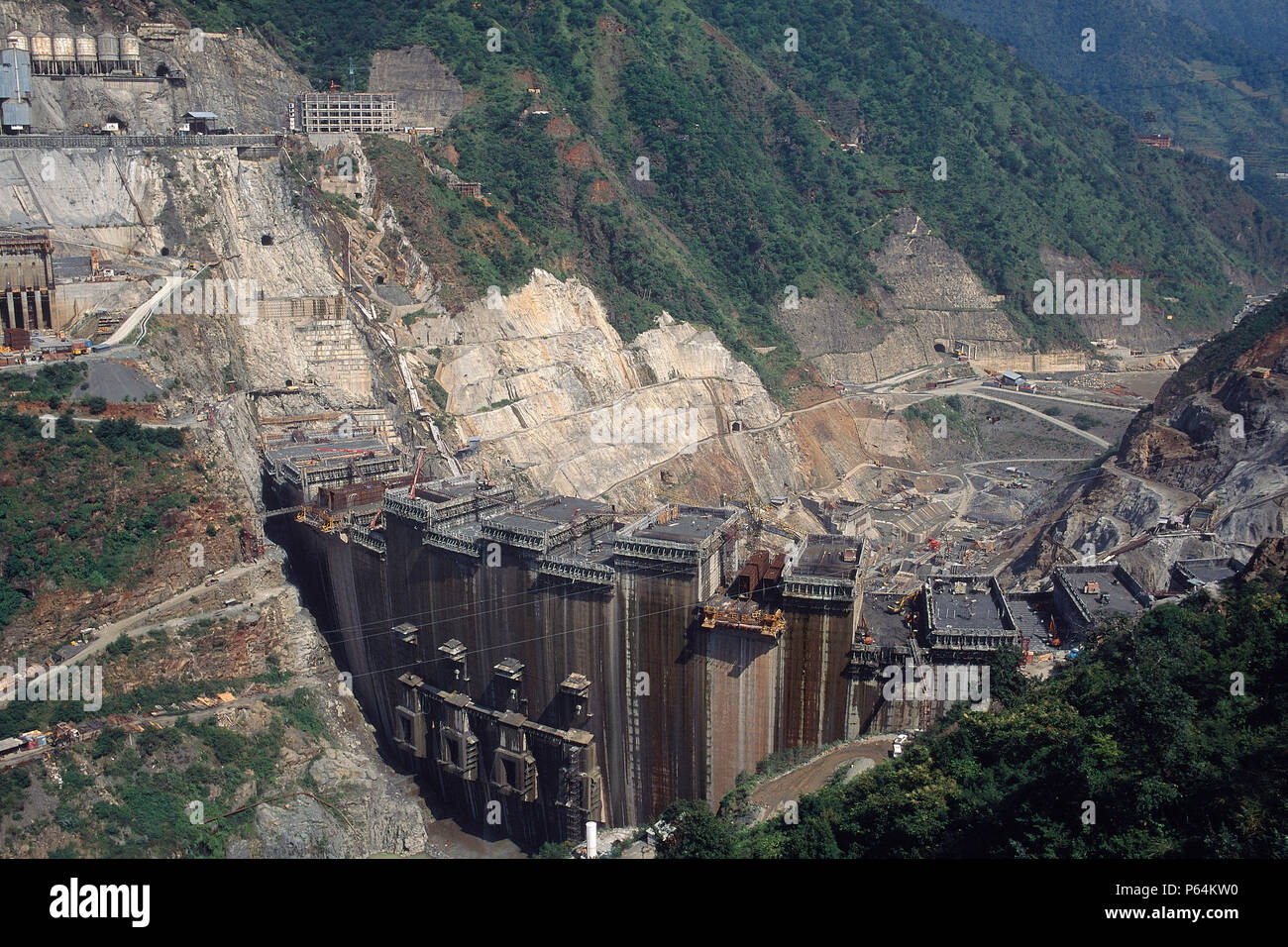 Double arch dam hi-res stock photography and images - Alamy